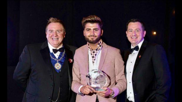 Alex Panos wins Barber of the Year at NHF Awards - BarberEVO Magazine
